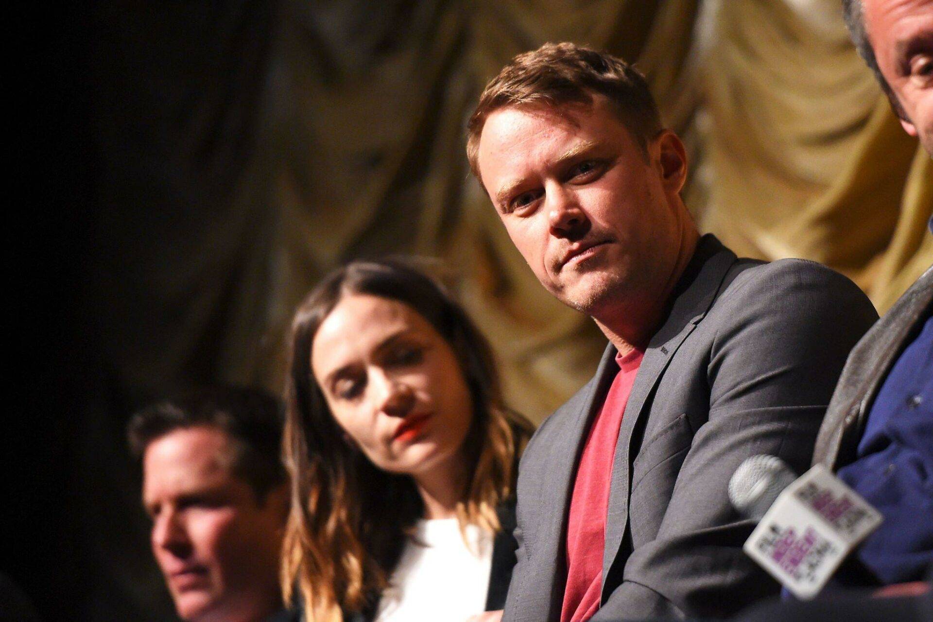 Michael Dorman Height: Discover How Tall the Joe Pickett Star? - NAYAG ...