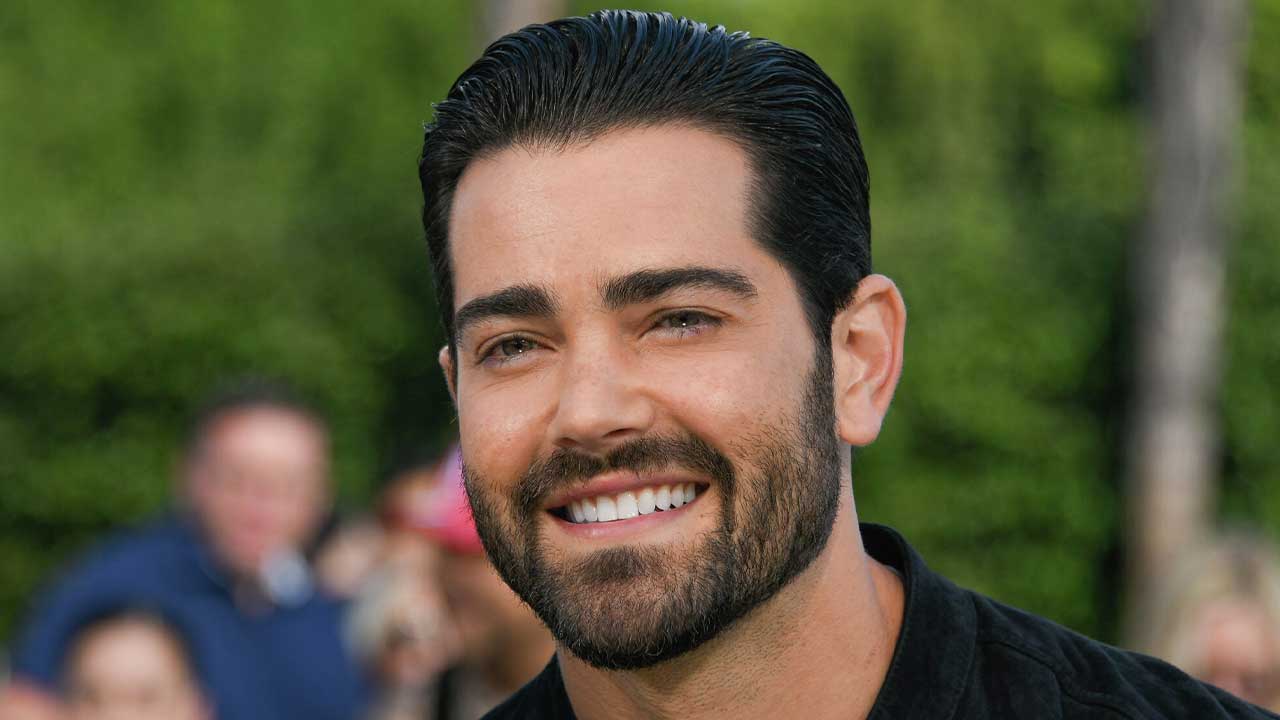 Actor Jesse Metcalfe's Net Worth, Salary and House - NAYAG Scoop