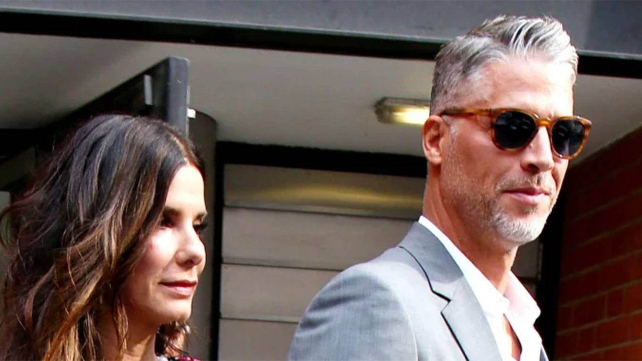 Bryan Randall and Sandra Bullock's Relationship: Bryan Randall Spreads ...