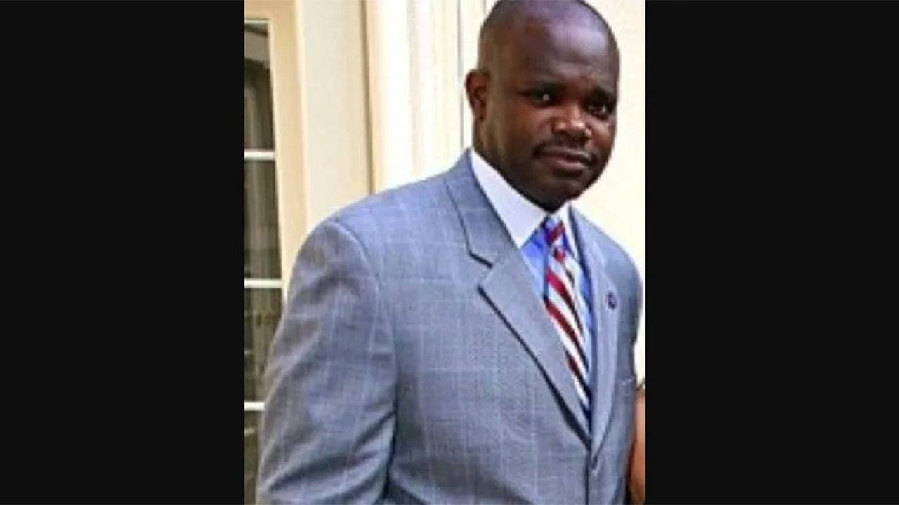 What Happened to James Brown’s Son-In-Law Darren Lumar? Know Who was ...